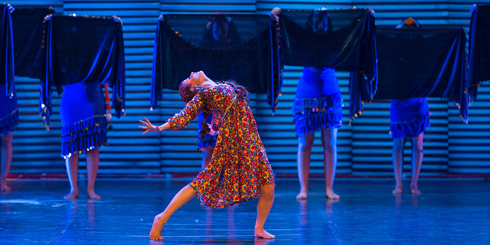 Raya & Sakina Live Performance at Cultural Hall - Visit Bahrain